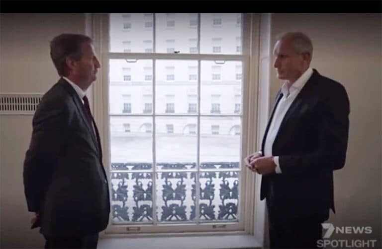 US-Kongressabgeordneter Tim Burchet berichtet über klassifizierte ...